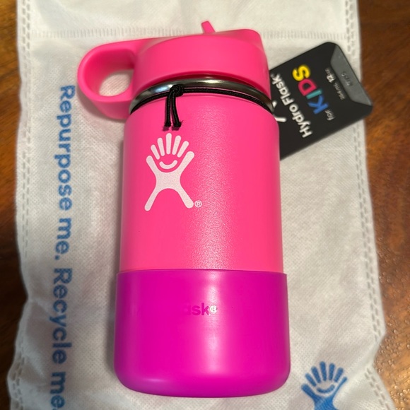 Hydro Flask | Dining | New Hot Pink Kids Hydroflask 2 Oz | Poshmark